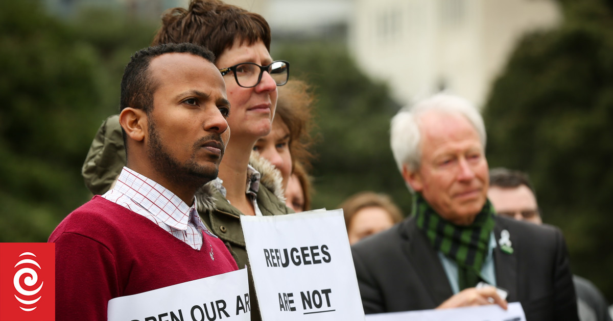 Community groups to sponsor refugees | RNZ News