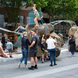 Mike Hewson: the fine art of taking risks | RNZ