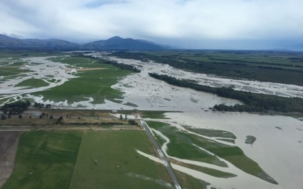 Road transport group blames lack of spending on roads after weather ...