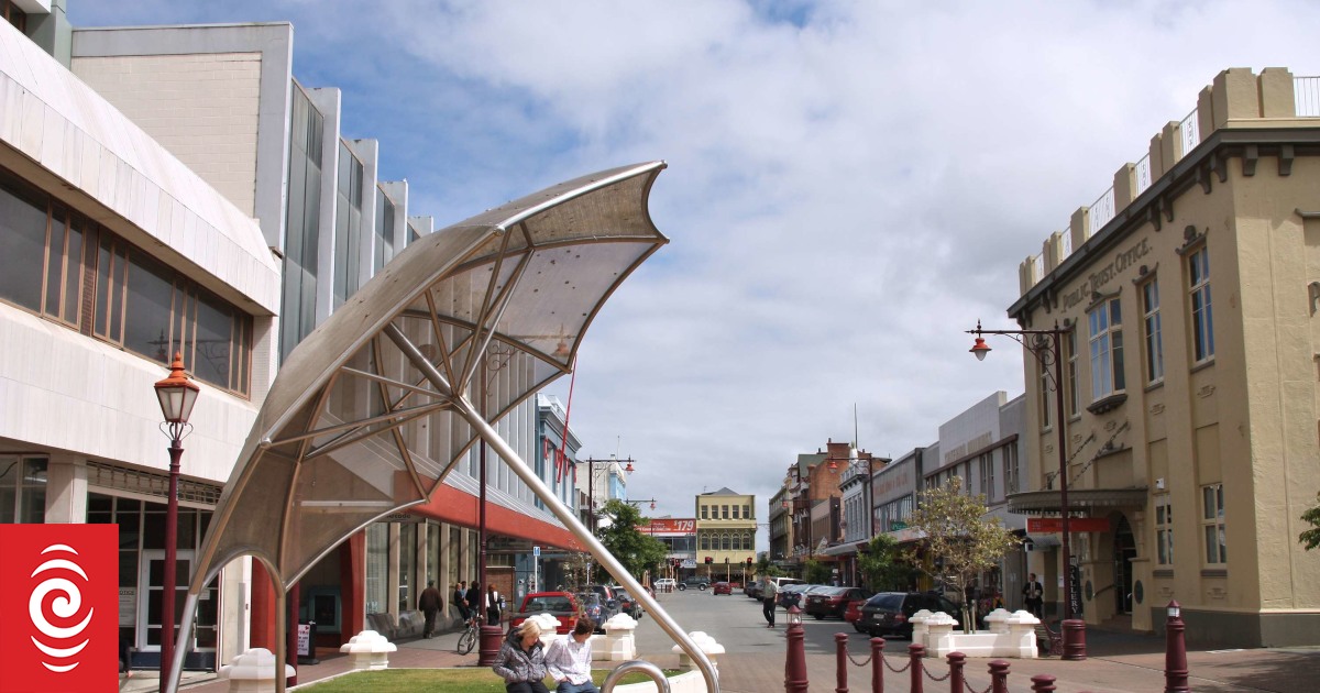 The Pre-Panel with Peter Field and Cindy Mitchener | RNZ