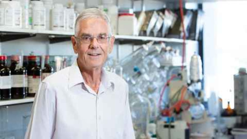 Sir Bill Denny reflects on four decades researching cancer drugs | RNZ News