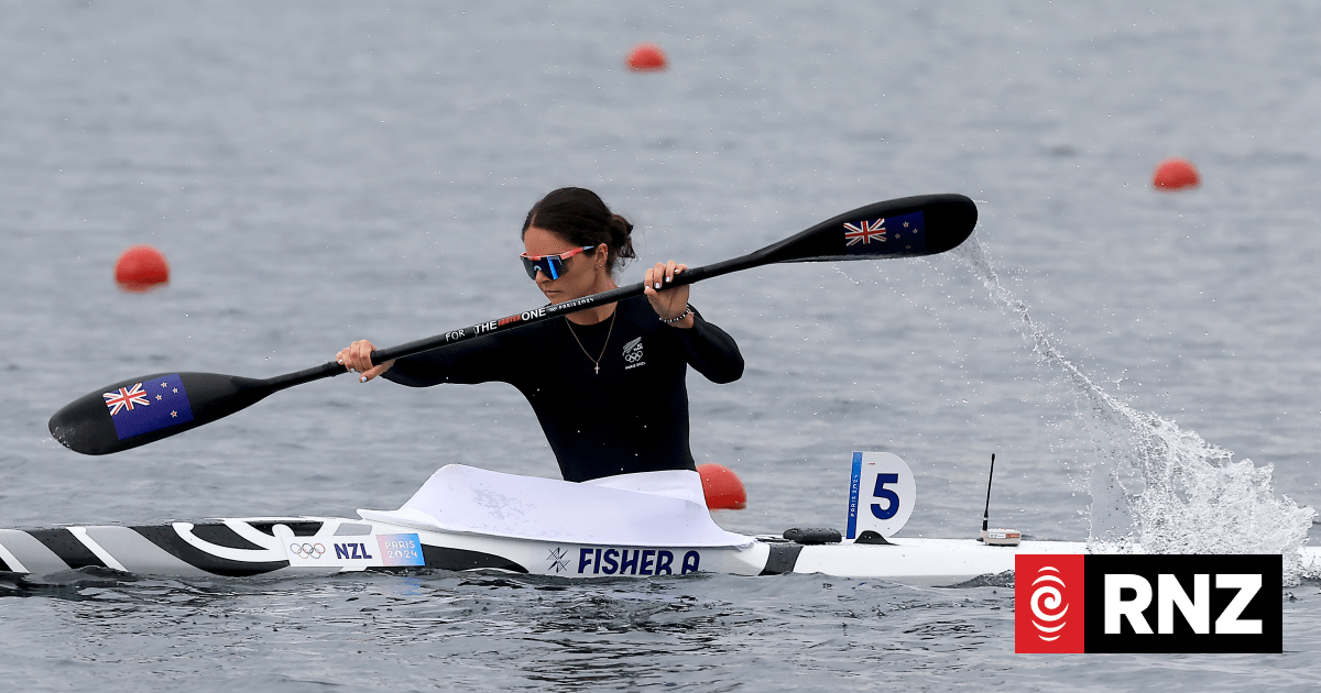 Aimee Fisher wins gold at World Cup regatta in Germany | RNZ News