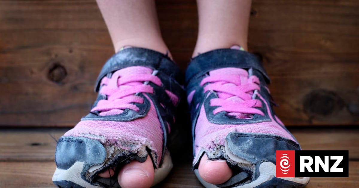 Child poverty: Commissioner says need for housing, income levels to ...