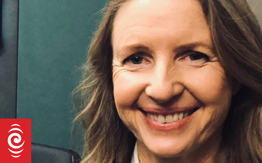 Anne Tenney: Pop-Up globe serenity | RNZ