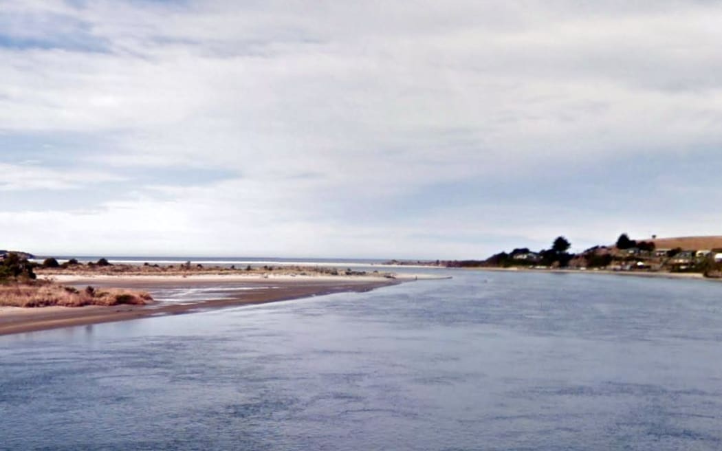 Body found in water south of Dunedin | RNZ News