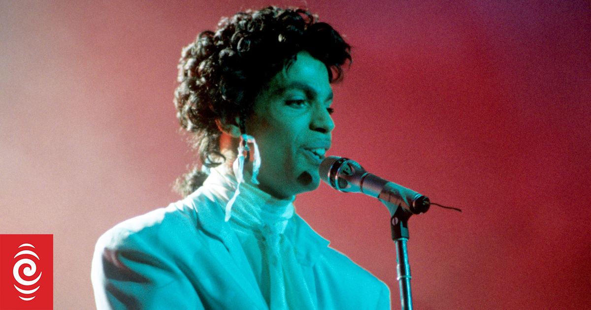 Prince's most beloved say goodbye | RNZ News