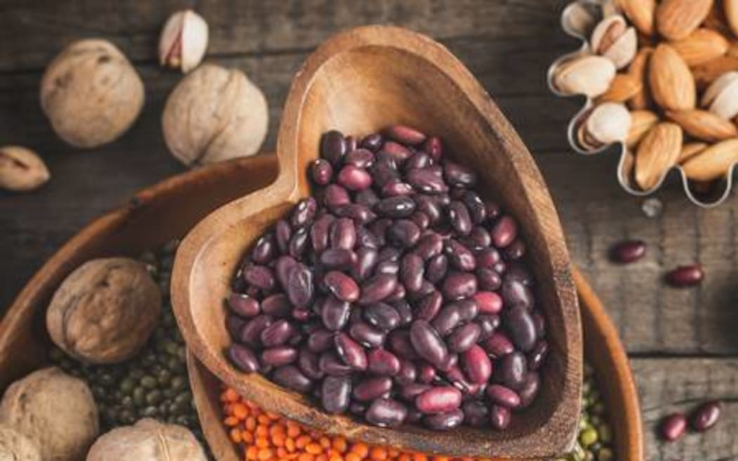 Eat yourself calm: Foods that relieve anxiety | RNZ