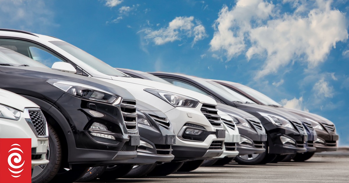 Clean car standards for importers take effect today | RNZ News