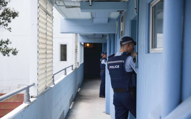Person who fell from Wellington balcony was fleeing gunshot, police say ...