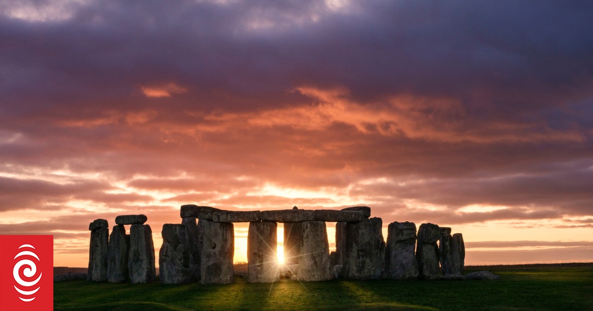 Vincent Gaffney: Stonehenge's hidden landscapes | RNZ
