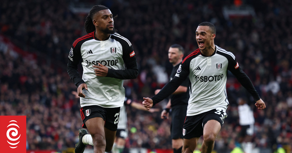 Fulham Shocks Manchester United With Stoppage Time Winner Rnz News