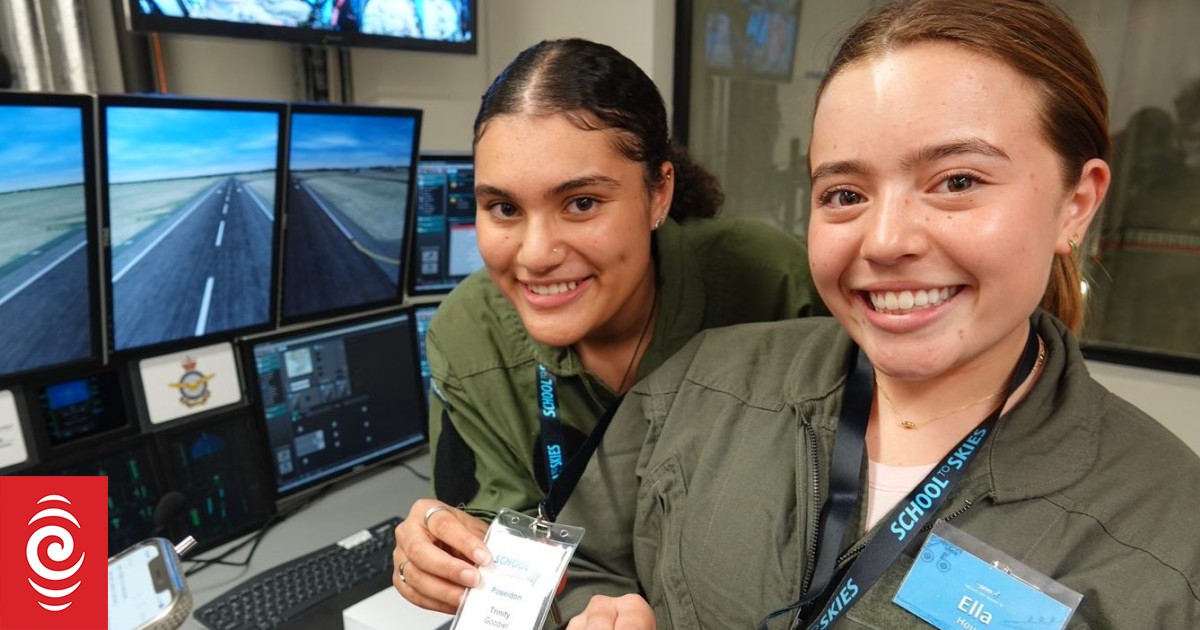 Sky's the limit for women in the air force | RNZ News