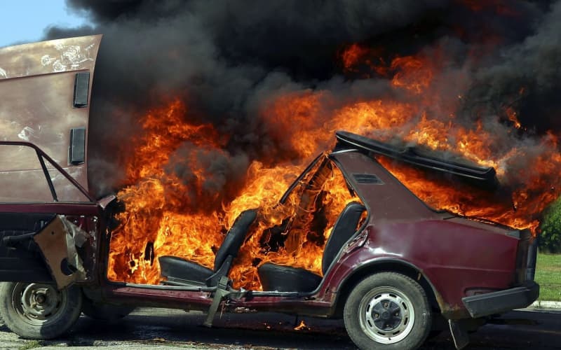 Man charged over series of car fires near Auckland Domain | RNZ