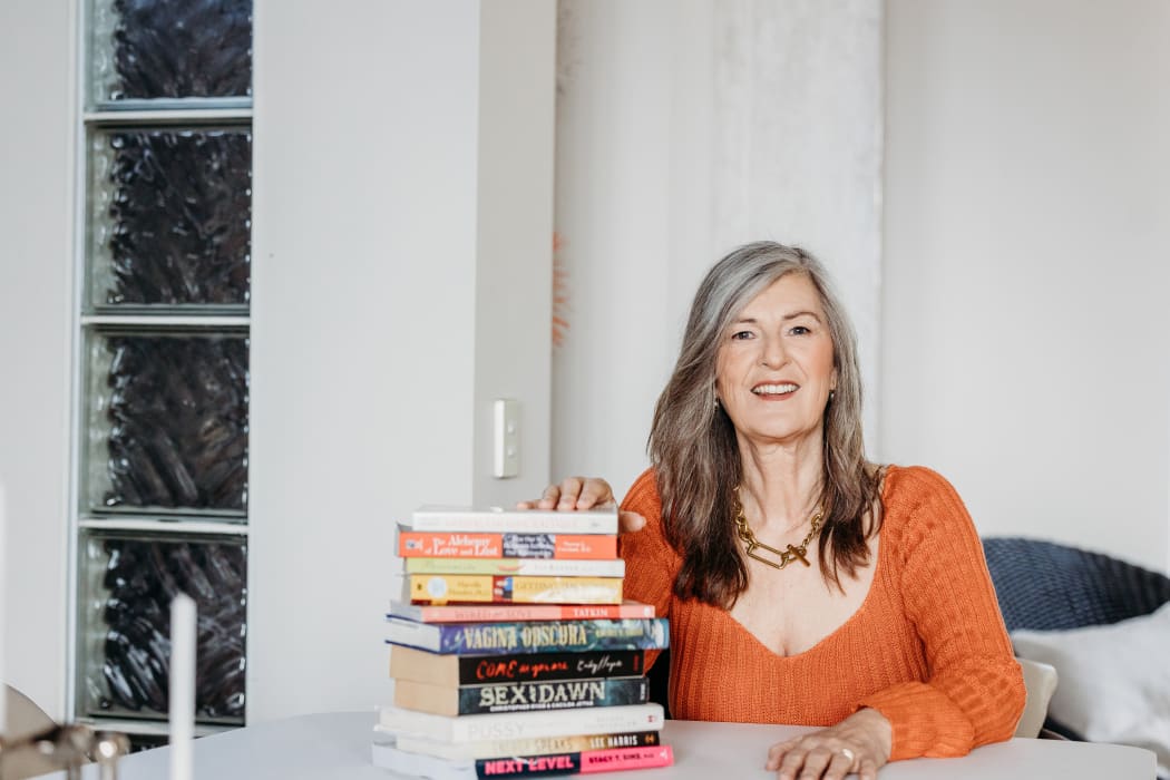 NZ turns to the intimacy coach | RNZ