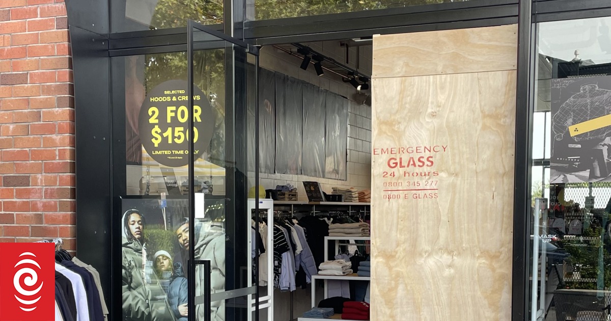 Jewellers distracted by fear of being targeted by ram raiders, robbers ...