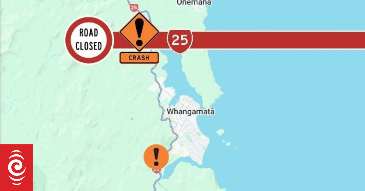 Crash closes State Highway 25 between Whangamatā and Whiritoa | RNZ News