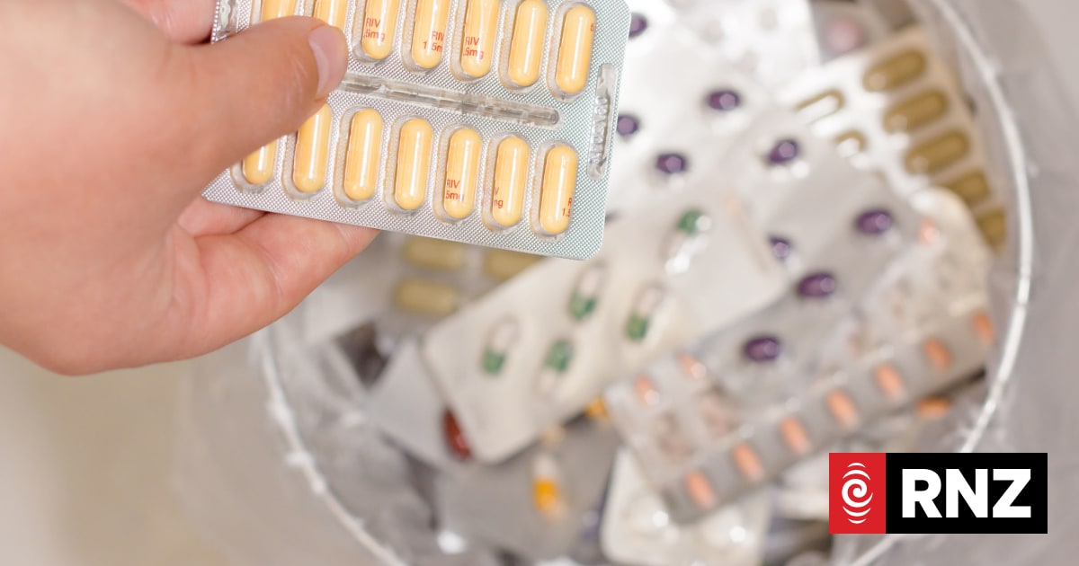 A bitter pill: Why can't we recycle medication? | RNZ