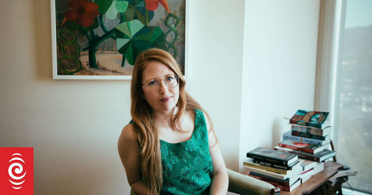 The literary stories that resonated with Claire Mabey | RNZ