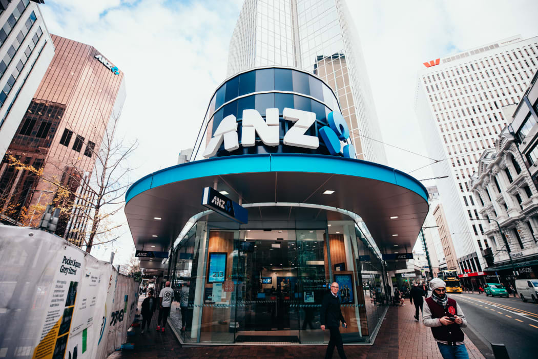 David Chaston: Banking Expert | RNZ