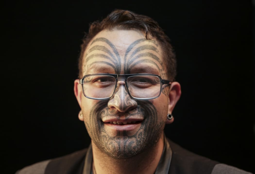 Rob Ruha sweeps three Waiata awards | RNZ News
