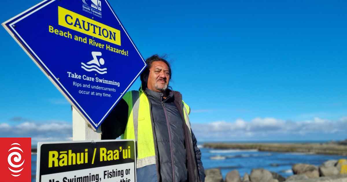 'Waves swamped the whole entire boat' - witness to fatal capsizing ...