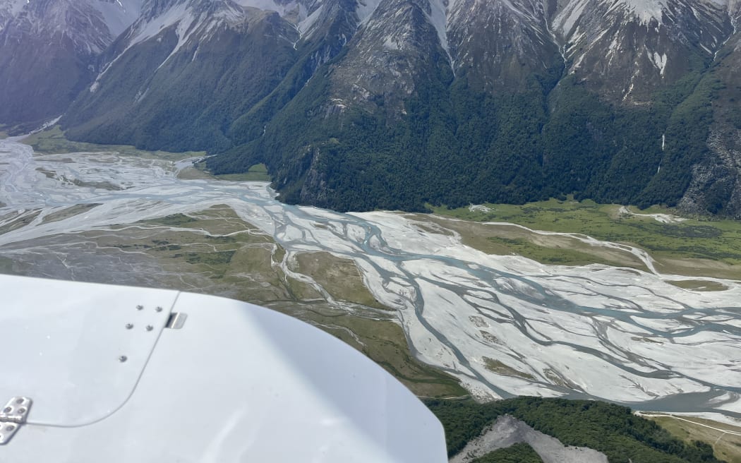 Radar tech used for second time this week in search for missing tramper ...