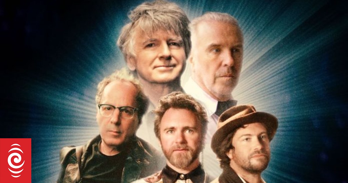 INTERVIEW: Neil, Liam and Elroy Finn | RNZ