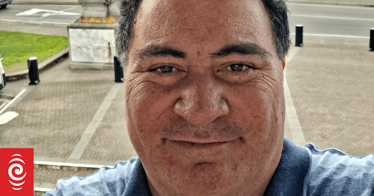 Robert Sullivan confirmed as new Poet Laureate | RNZ