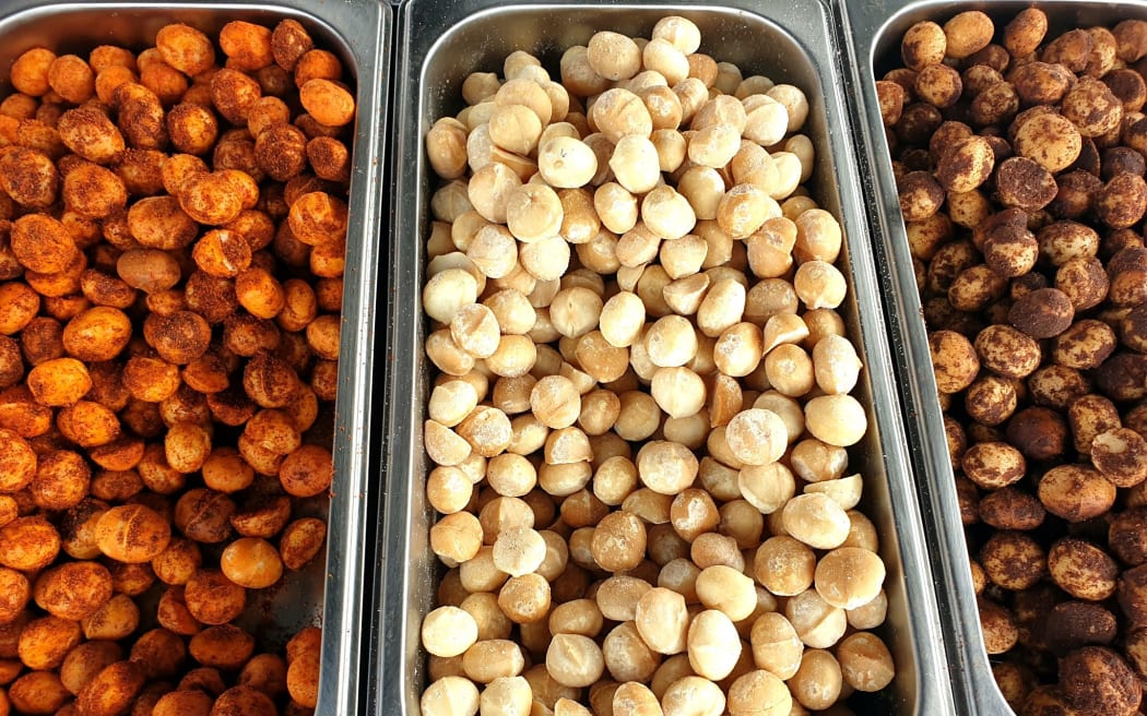 Locally grown macadamia nuts have more health benefits than those grown ...