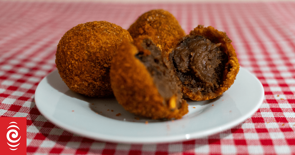 Mr Meatballs - Michael Dearth | RNZ