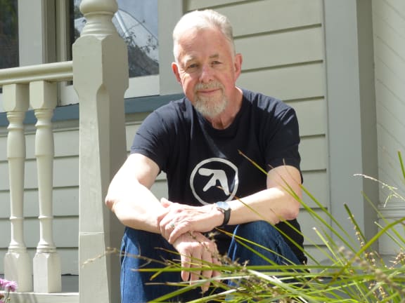 Roger Horrocks - On an Island | RNZ