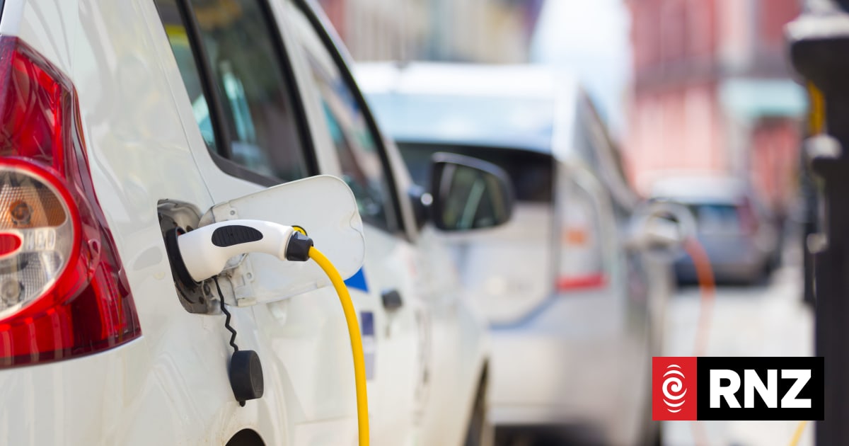 Clean Car Discount scheme ends today removing rebates, 'ute-tax' | RNZ
