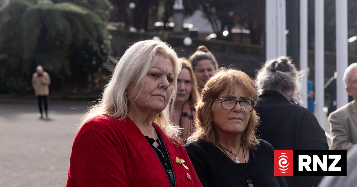 Pike River families rally against overhaul of workplace safety laws | RNZ