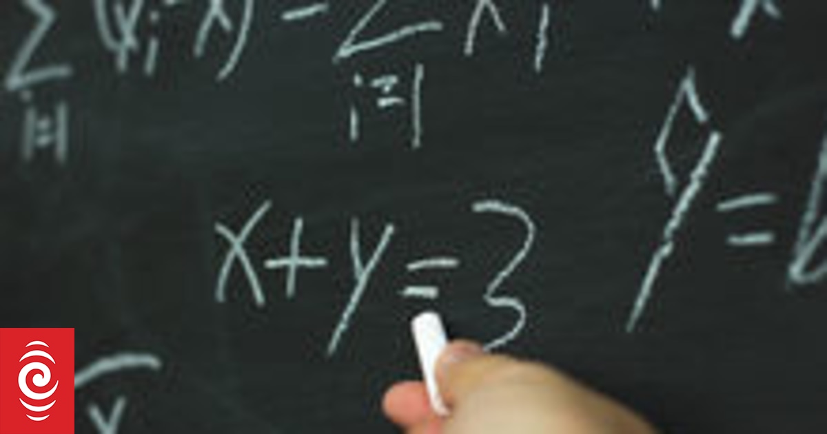 Researchers say time's up for academic streaming in schools | RNZ