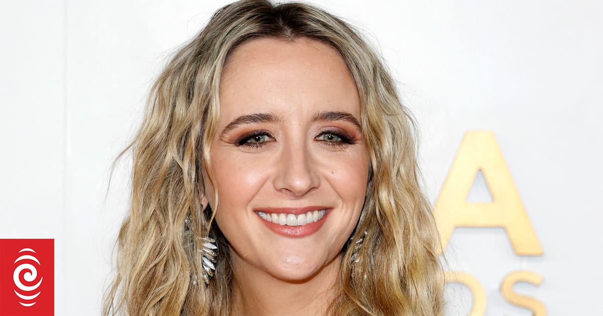 Kaylee Bell on touring NZ: 'Giving the fans a cuddle is a highlight of ...