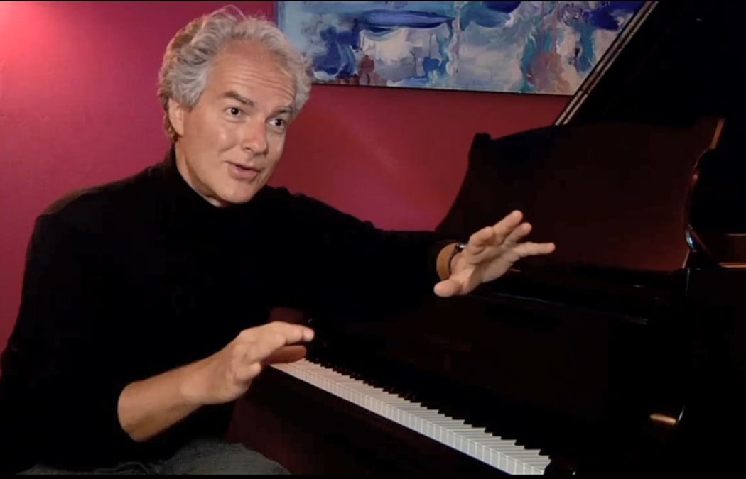 Pianist Eugene Albulescu credits New Zealand for his musical success | RNZ