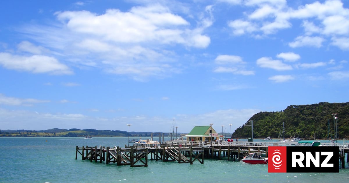 Court action possible over Russell wharf | RNZ
