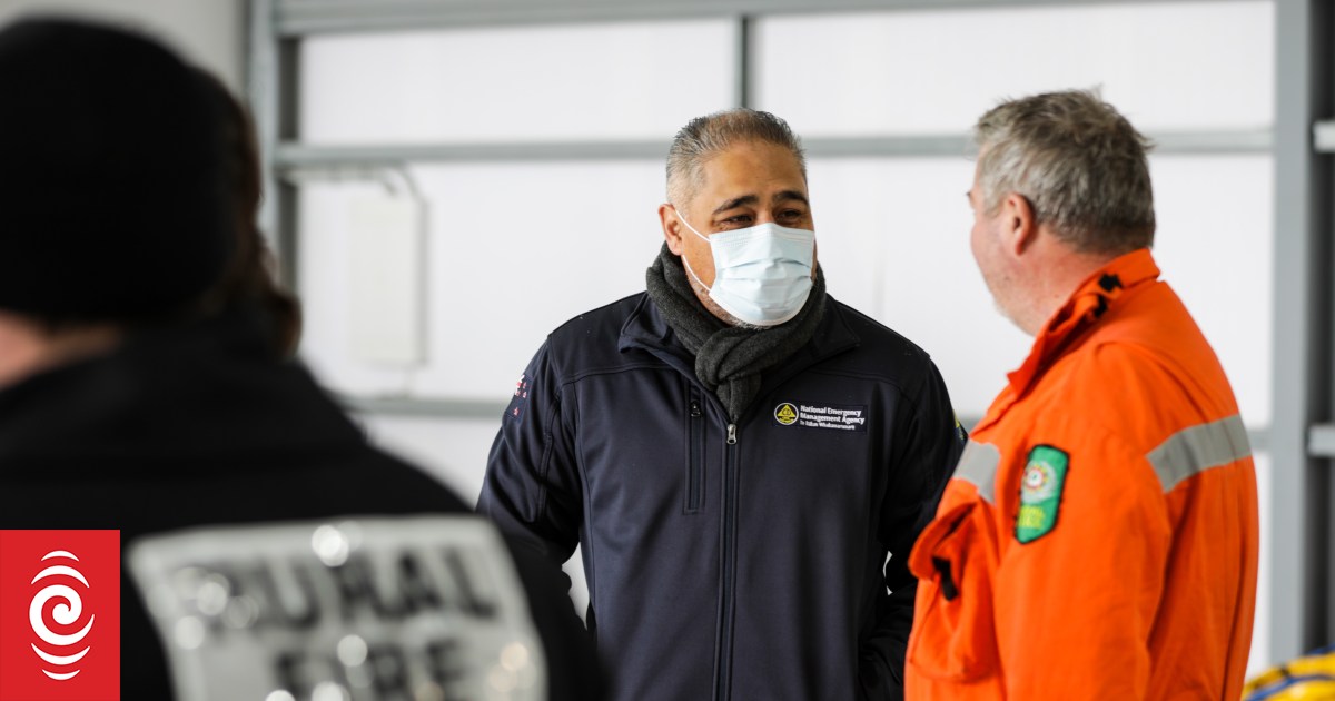 Mt Cook fire update from Civil Defence minister and Mackenzie District ...