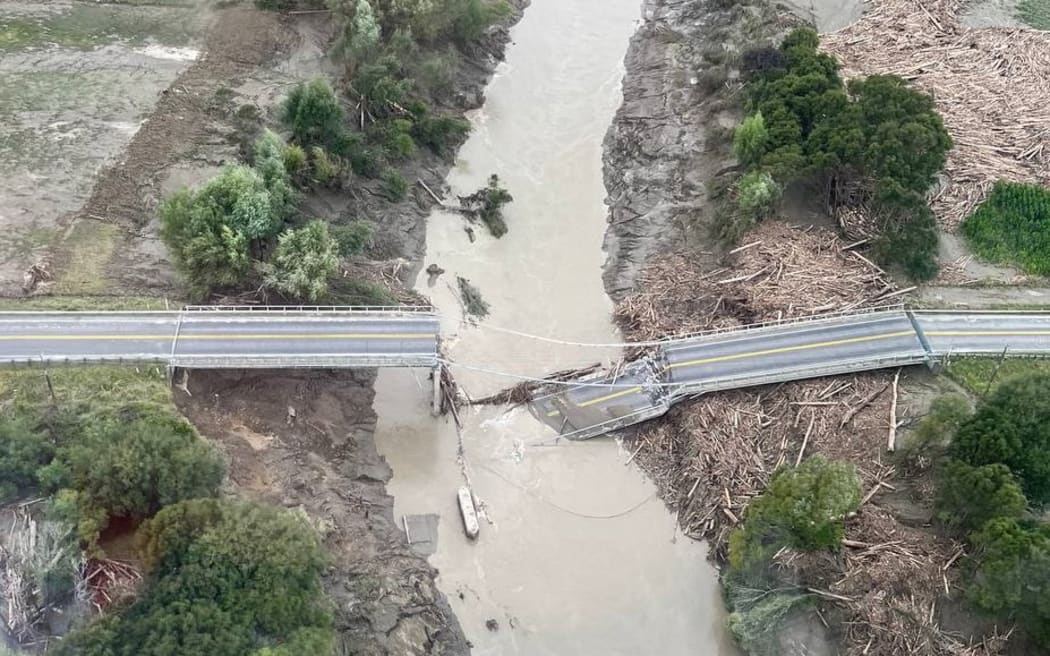 Cyclone Gabrielle: Landslides create challenges to bringing the power ...
