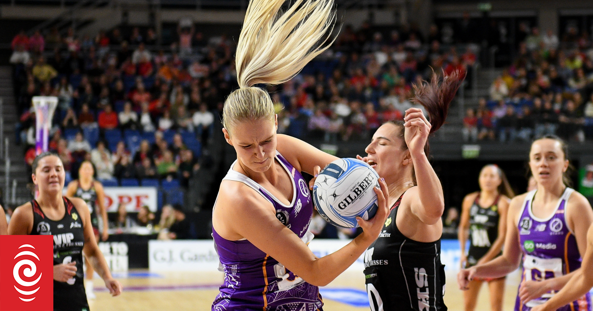 Netball: Mainland Tactix regain ANZ Premiership lead with win over Northern Stars | RNZ News