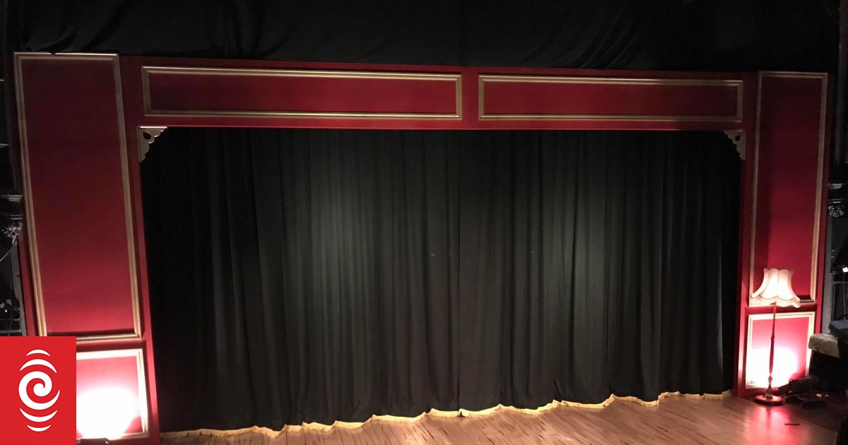 Lisa Warrington: Supporting Aotearoa theatre past, present and future | RNZ