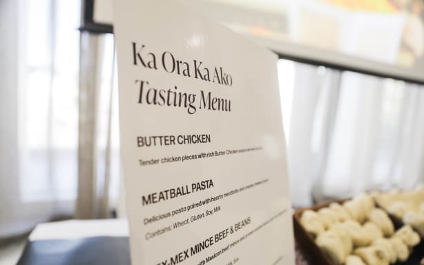 Government unveils rebooted school lunch menu | RNZ
