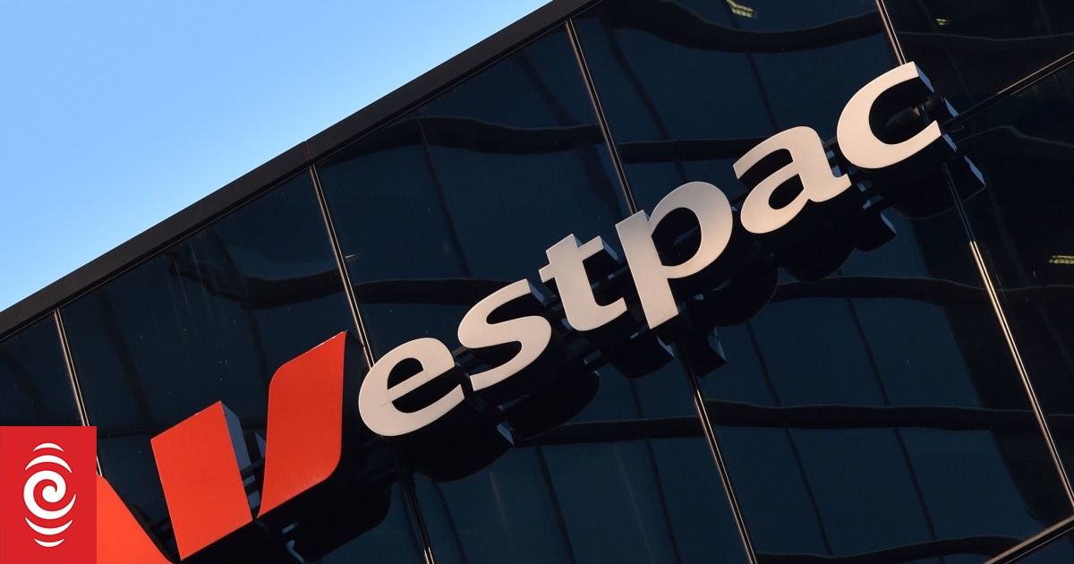Westpac pilots mobile banking services in Southland | RNZ News