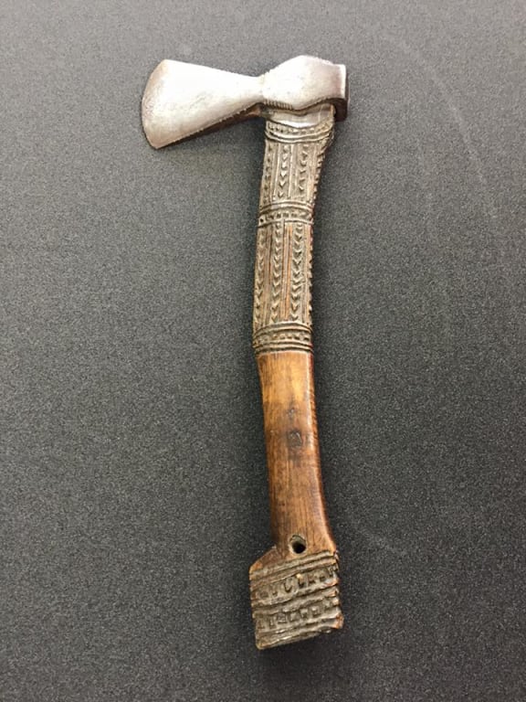 The mystery of Captain Cook's souvenirs | A Gallery from News | RNZ