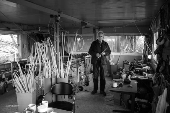 Kinetic artist Theo Janssen: the evolution of Strandbeests | RNZ