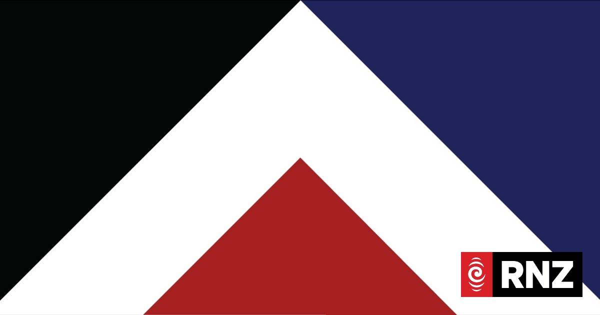 Flag the rest, the Red Peak is best, says campaigner | RNZ