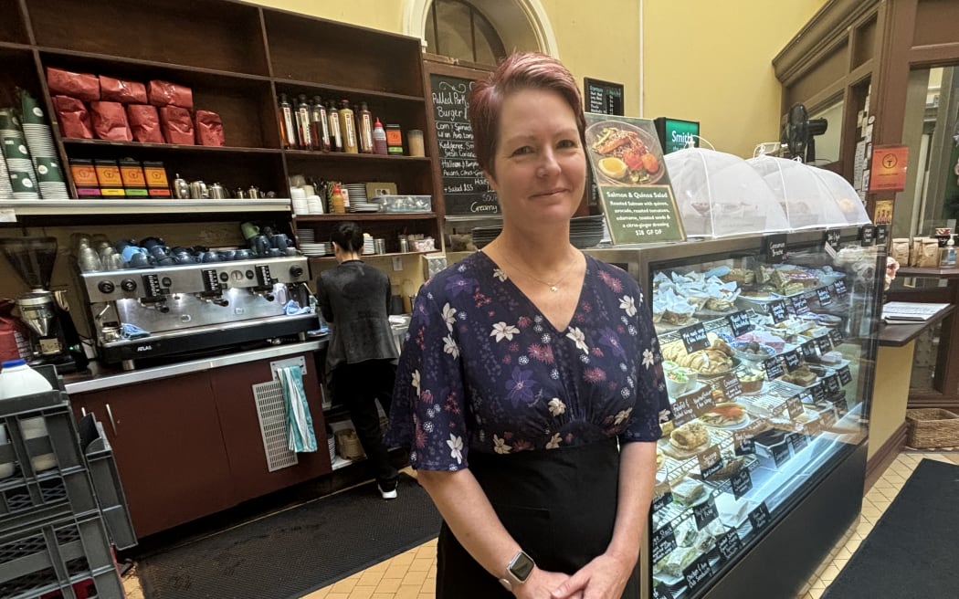 'Heartless': Fears Wellington will be 'ghost town' after public service ...