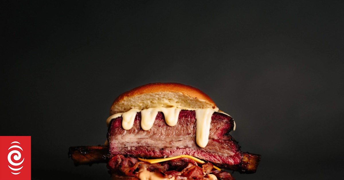 Beef short rib wins Wellington burger competition | RNZ News
