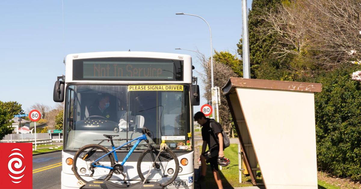 Blame bandied about in bike rack bus ban blow-up | RNZ News
