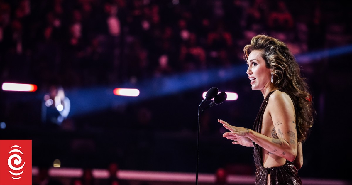 Grammys 2024: Music's elite gather for 66th annual awards | RNZ News